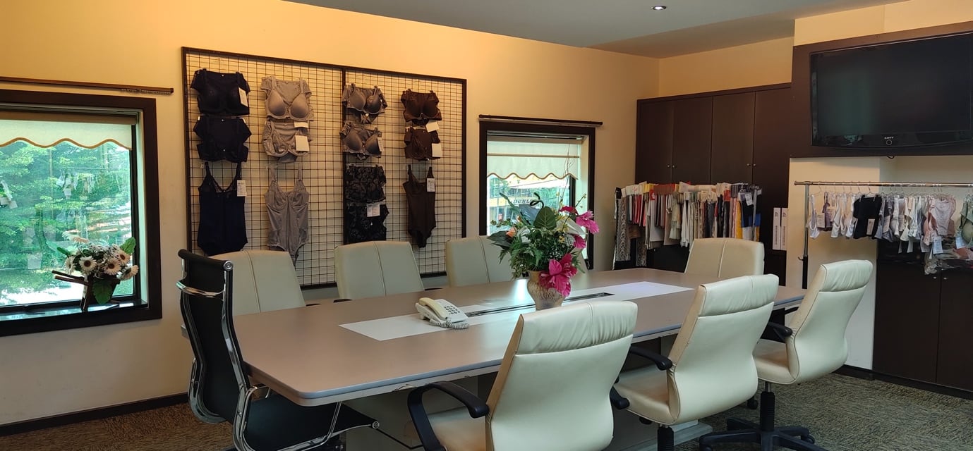 About Us – Classita